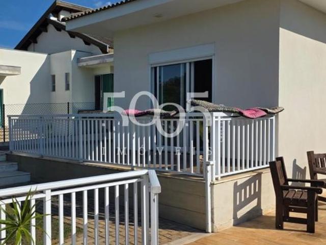 Casa à venda no Condomínio Terras de Mont Serrat em Salto, com 360m² e 4 dormitórios