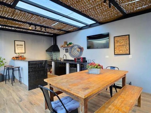 Casa à venda no condomínio Terras de São Fernando, Granja Viana, 3 quartos, 1 suítes, 2 vagas e 180m