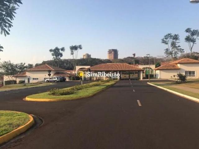 Casa a venda no condomínio Terras de Siena. Bairro Vila do Golf