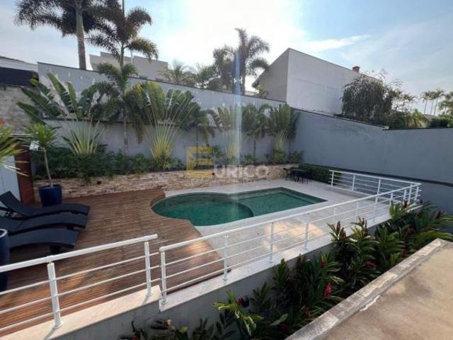 Casa a venda no condomínio Terras de Vinhedo localizado em região central na cidade de Vinhedo