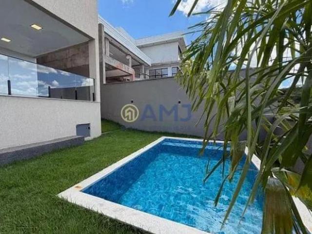 Casa à Venda no Condomínio Vale Verde