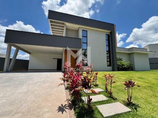 Casa à venda no Condomínio Via Castelli em Louveira/SP