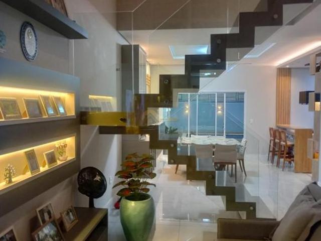 CASA A VENDA NO CONDOMÍNIO VILA RICA EM INDAIATUBA NO INTERIOR DE SÃO PAULO