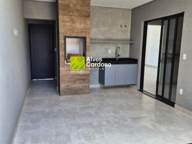 Casa a Venda no Condomínio Vilaggio Wanel