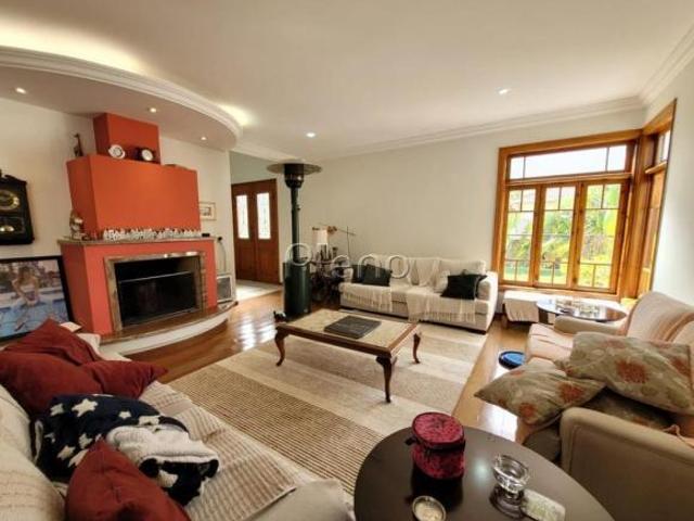 Casa à Venda no Condomínio Villa Toscana em Valinhos, no bairro Chácaras Silvania