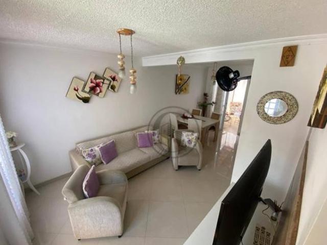 Casa à venda no Condomínio Villa Flora, 2 quartos, 1 vaga de garagem