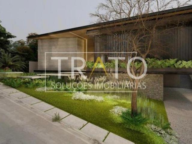 Casa á Venda no Condomínio Villa Lombarda