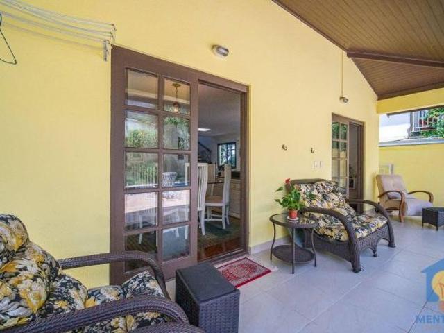 Casa a venda no condomínio Villanova