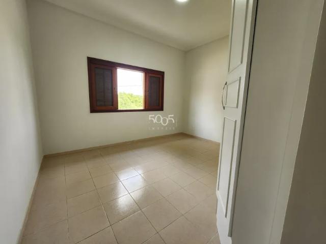 Casa à venda no Condomínio Village Castelo, com 273m² de área construída em um terreno de 1.477m², p