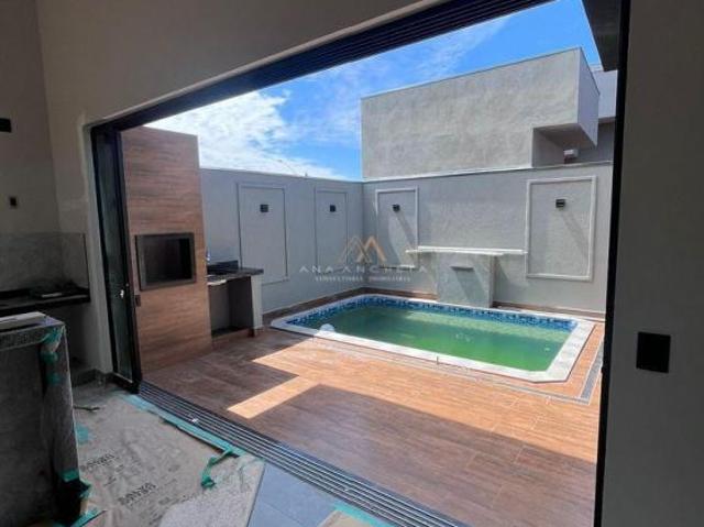Casa à venda no condomínio Village Provence, com 03 suítes e 186m²