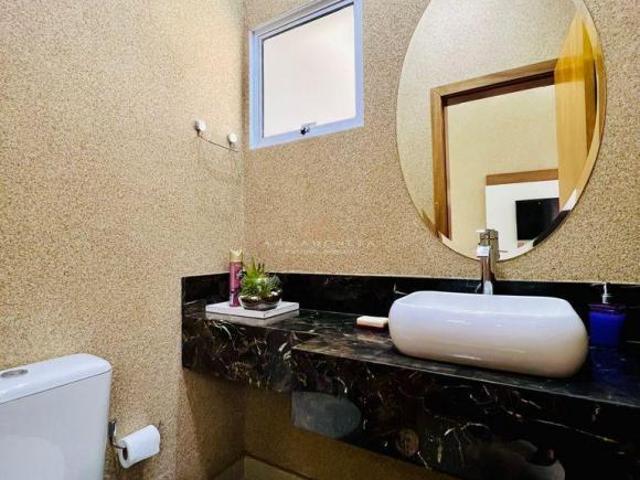 Casa à venda no Condomínio Village Provence, com 3 quartos