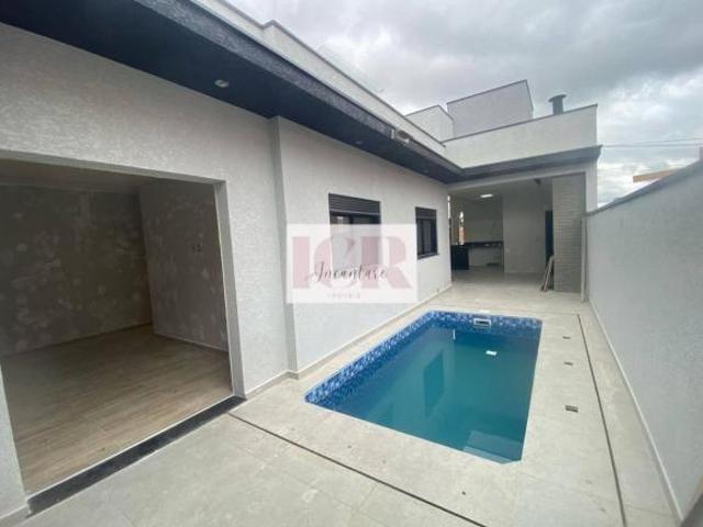 Casa a venda no Condomínio Villagio Wanel