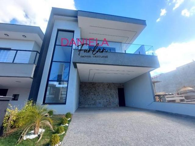 Casa à Venda no Condomínio Villagio Wanel em Sorocaba SP