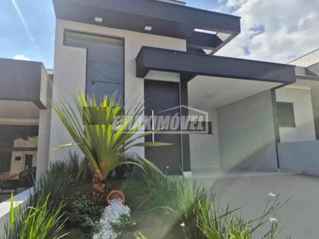 Casa á venda no Condomínio Villagio Ipanema I