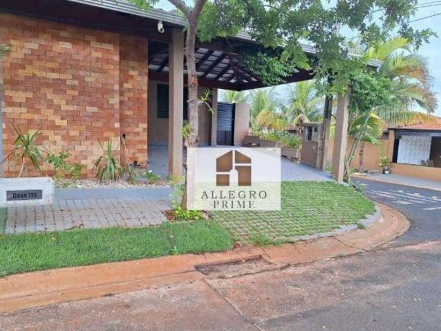Casa à venda no Condominio Villagio Maria Stella com 3 dormitórios e 2 vagas de garagem / Próximo ao
