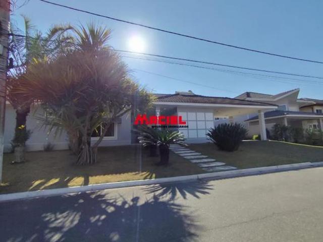 Casa à venda no Condomínio Villas de Sant?Anna ? Alto padrão, 5 dormitórios, piscina e área gourmet