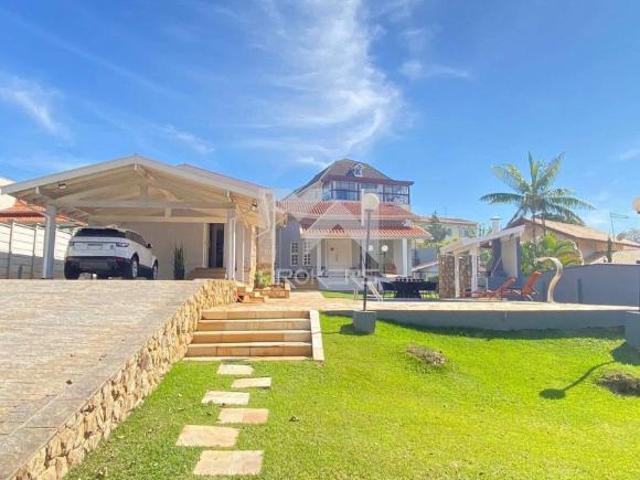 Casa à venda no Condomínio Vista Alegre Sede em Vinhedo SP