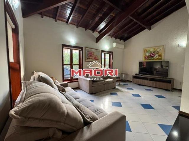 Casa à venda no Condomínio Vista Alegre Sede em Vinhedo