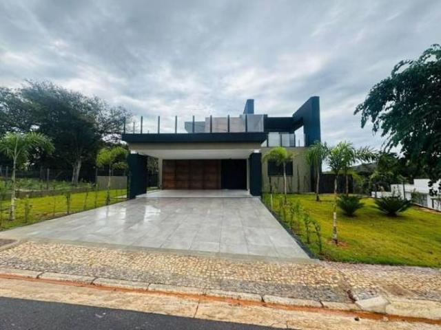 CASA A VENDA NO CONDOMÍNIO VITORIA GOLF EM LAGOA SANTA