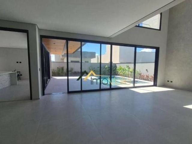 Casa á venda no Condomínio Vivant Urbanova em São José dos Campos