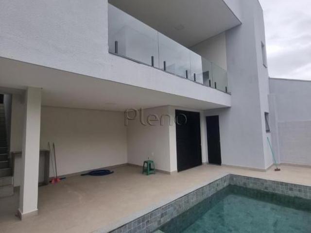 Casa à Venda no Condomínio Vivenda das Cerejeiras em Valinhos, no bairro Jardim