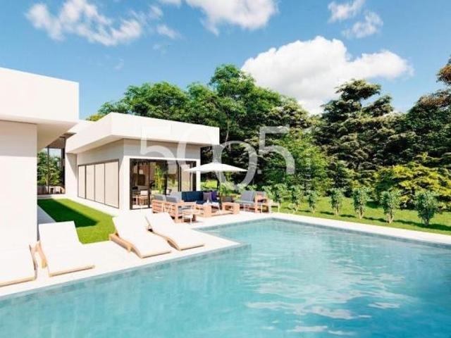 Casa à venda no Condomínio Xapada Parque Ytu, 4 suítes e área total 928,00 m²