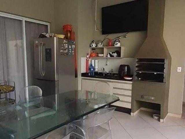 Casa à Venda no Condomínio Yucatán – Paulínia