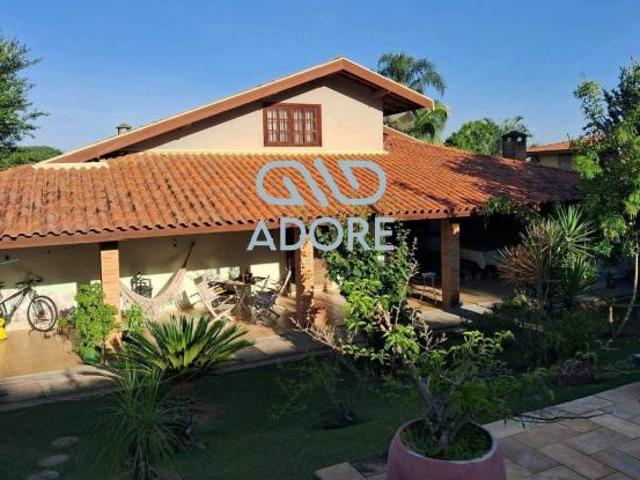 Casa à venda no Condomínio Zuleika Jabour Salto/SP