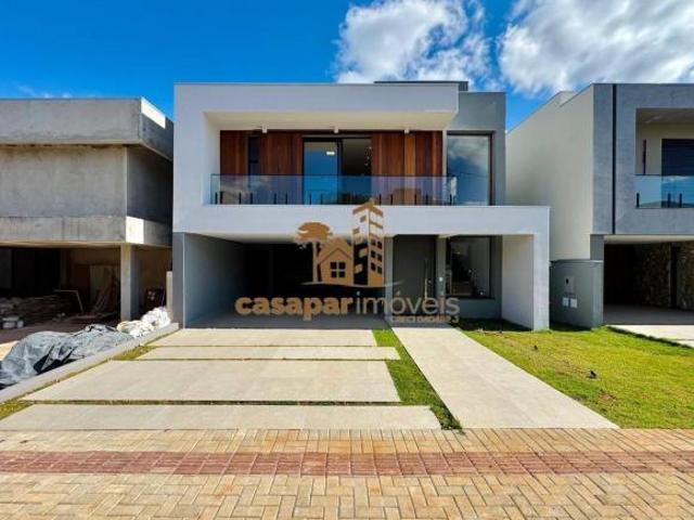 Casa à Venda no Condomínio Araçari, 209m² com 3 Suítes e 4 Vagas