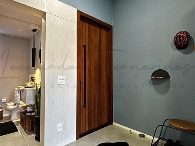 Casa à venda no condomínio Aranguá em Londrina mobiliada