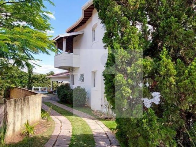 Casa a venda no condomínio Arboreto dos Jequitibas em Sousas