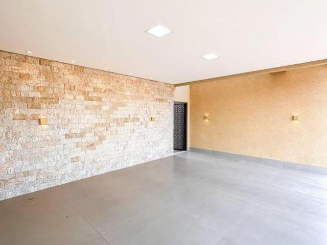 Casa a venda no Condomínio Aruã