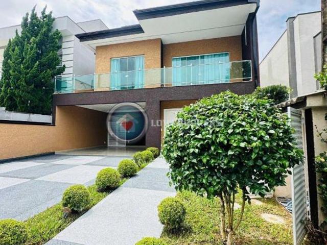 Casa à Venda no Condomínio Aruã