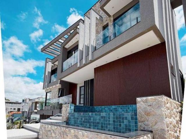 Casa à Venda no Condomínio Aruã Brisas – Mogi das Cruzes/Sp | 5 Suítes | Piscina