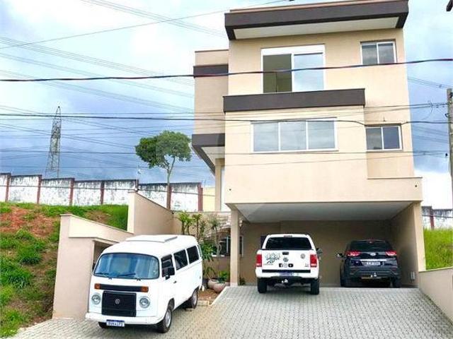 Casa à venda no condomínio Aruã, Mogi das Cruzes