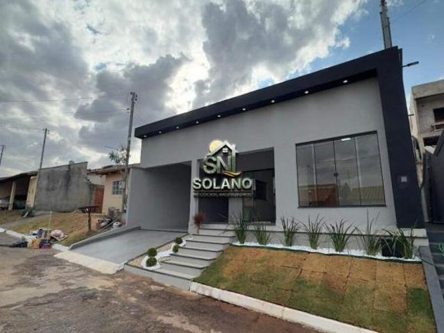 Casa à Venda no Condomínio Atibaia