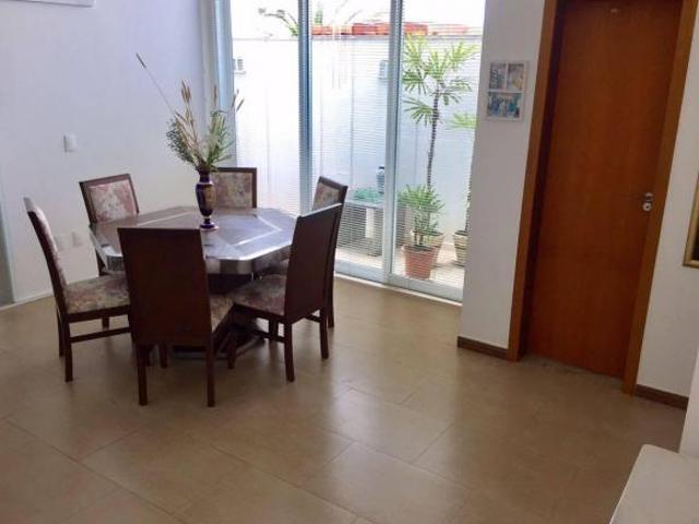 Casa à venda no Condomínio Belvedere II