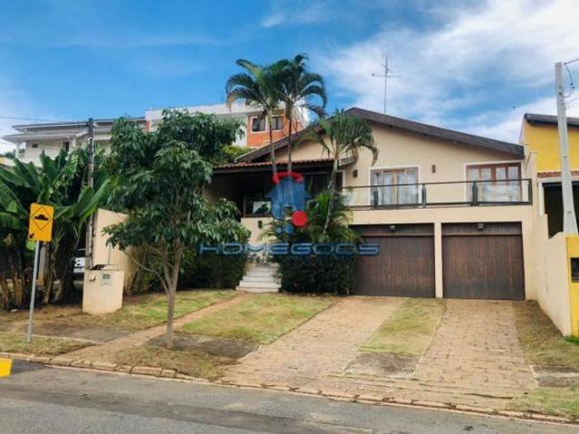 Casa a Venda no Condomínio Caminhos de San Conrado Sousas