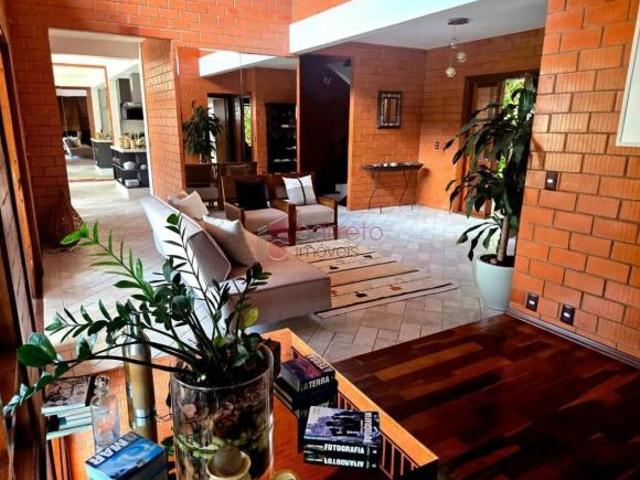 CASA À VENDA NO CONDOMÍNIO CAPITAL VILLE I EM CAJAMAR/SP
