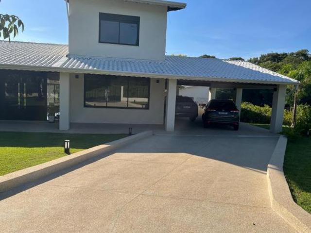 Casa à Venda no Condomínio City Castelo Itu com 460m² e Lazer Completo