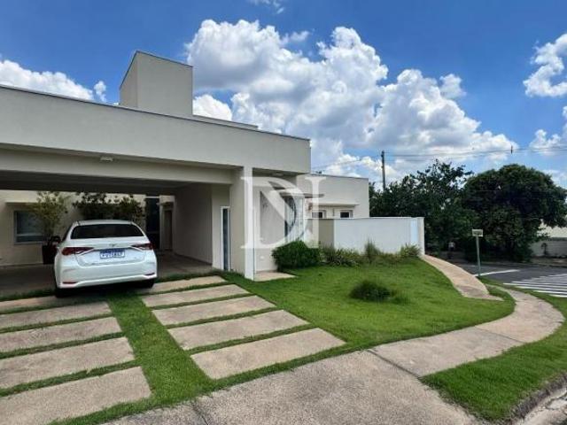 Casa à Venda no Condomínio Costa das Areias Salto/SP