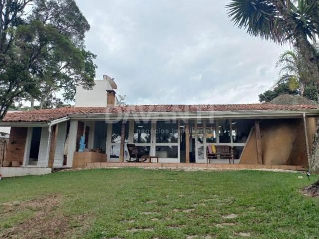 Casa à venda no Condomínio Clube de Campo Valinhos na Davanti Imóveis