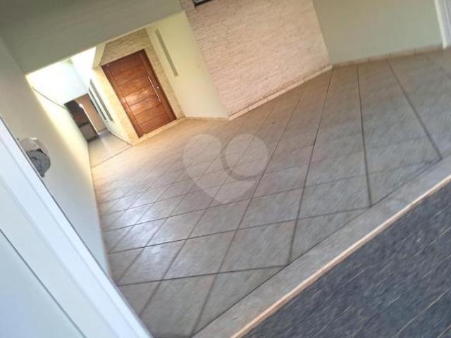 CASA À VENDA NO CONDOMÍNIO D&apos ICARAÍ SALTO/SP