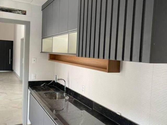 Casa à Venda no Condomínio Damha VI – 280m² de Conforto Próxima à Represa Municipal!