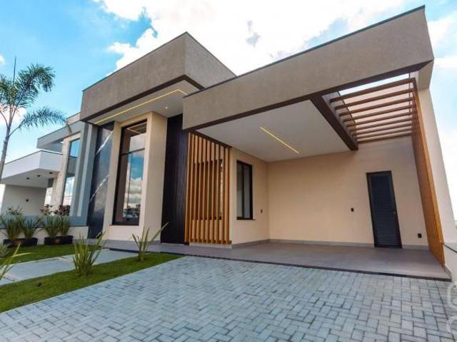Casa à Venda no Condomínio Dona Maria Cândida com 03 Suítes e Energia Fotovoltaica – Indaiatuba – Sp