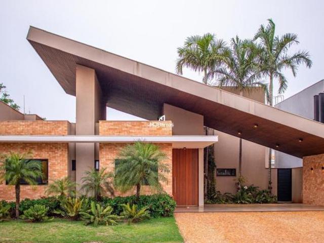 Casa à venda no Condomínio Ecoville II em Dourados MS