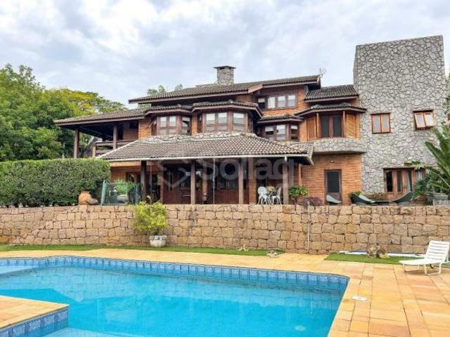 Casa a venda no Condomínio Estancia Marambaia em Vinhedo, interior de São Paulo