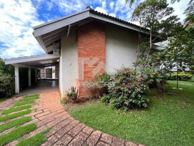 Casa à venda no Condomínio Estância Marambaia em Vinhedo SP