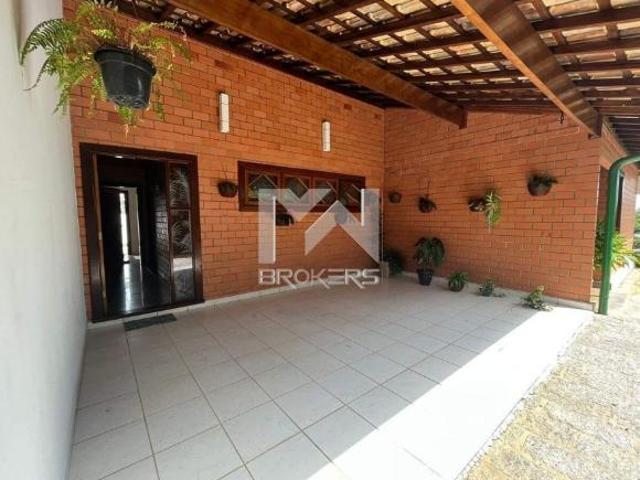 Casa à venda no Condomínio Estância Marambaia em Vinhedo SP