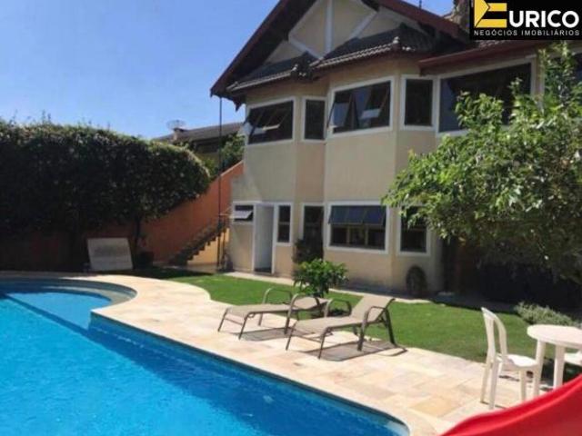 Casa à venda no Condomínio Estância Marambaia em Vinhedo/SP